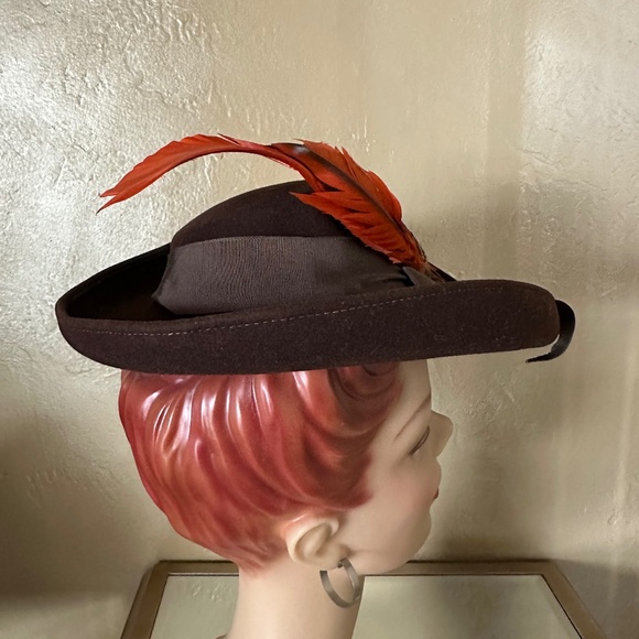 GLENOVER | Accessories | Delightful 94s Brown Felt Tilt Fedora With ...